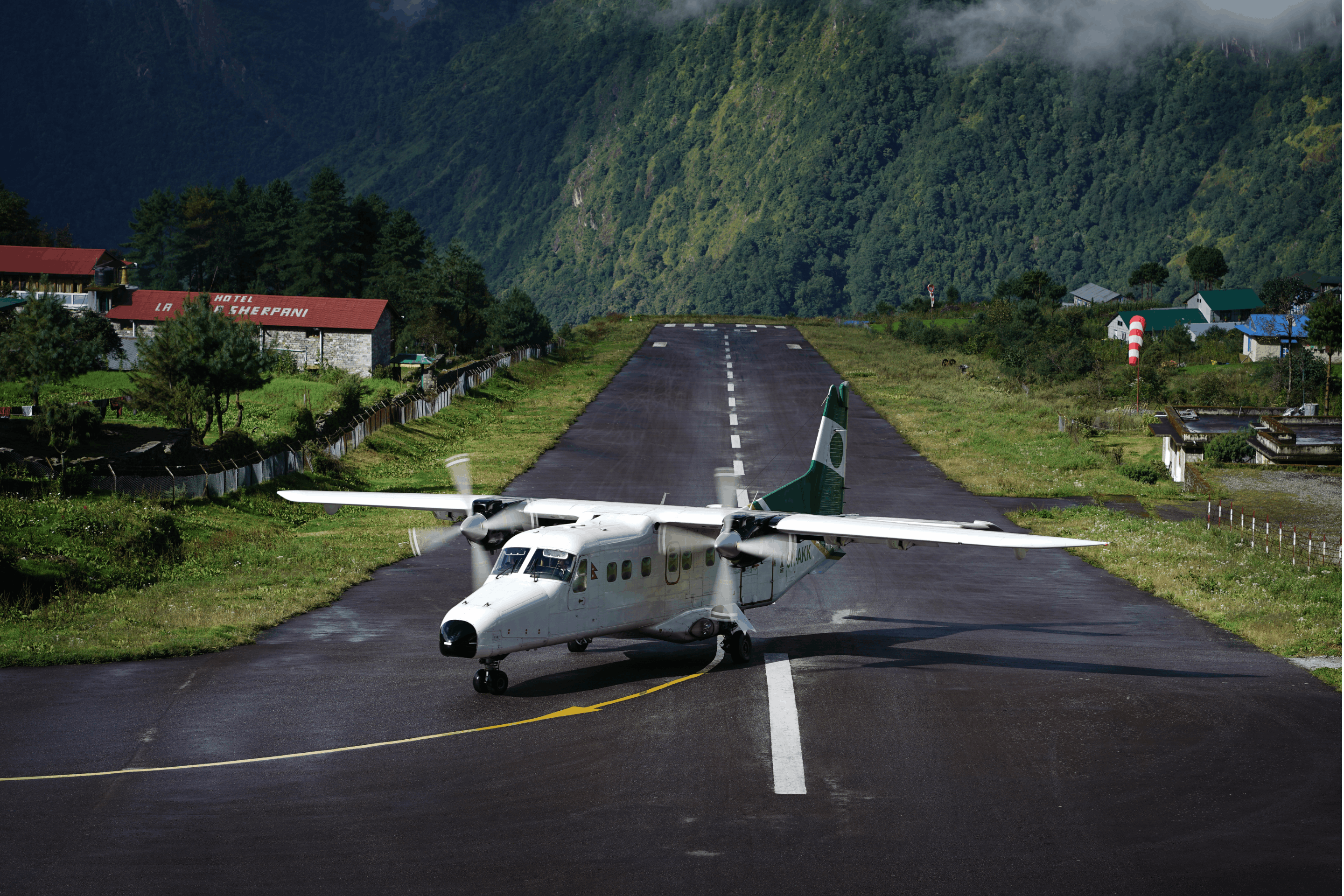 Everest Base Camp Trek - (5545 mts) Explore The Nepal Himalayas ...